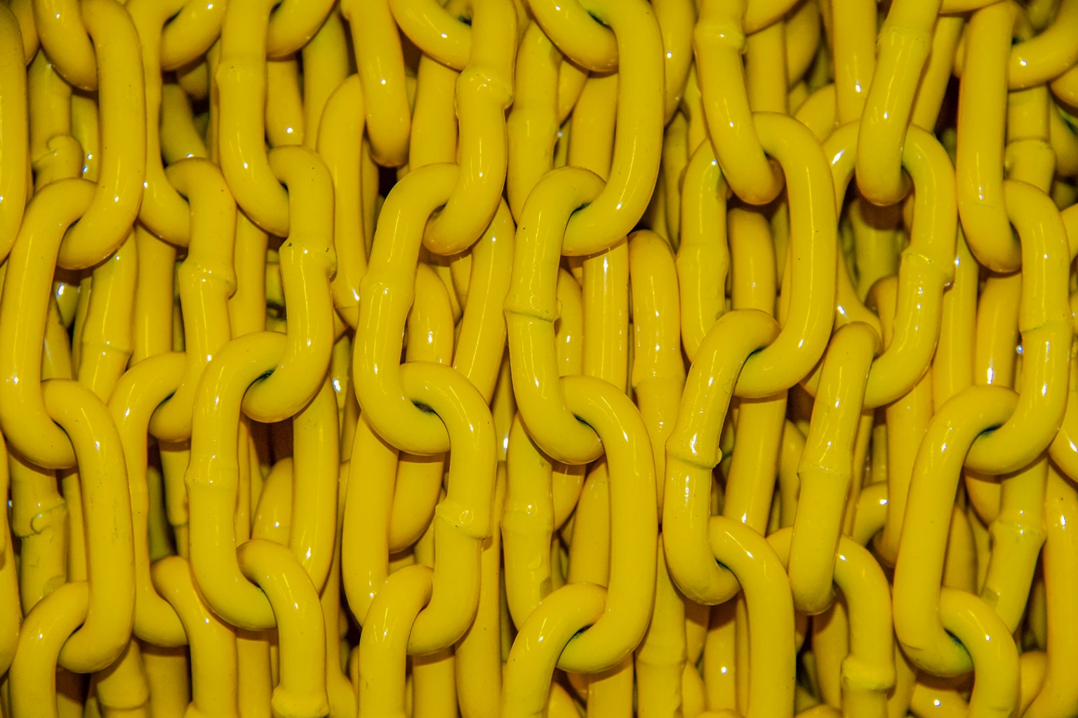 desertrcoatingsolutions-yellow-chain-1030661748 | Desert Coating Solutions